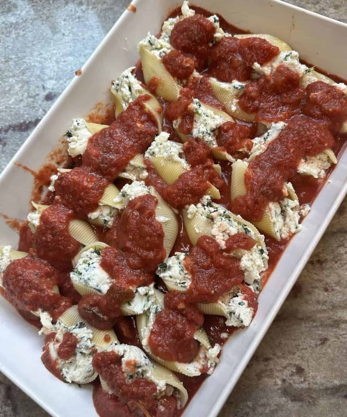 CLASSIC STUFFED SHELLS