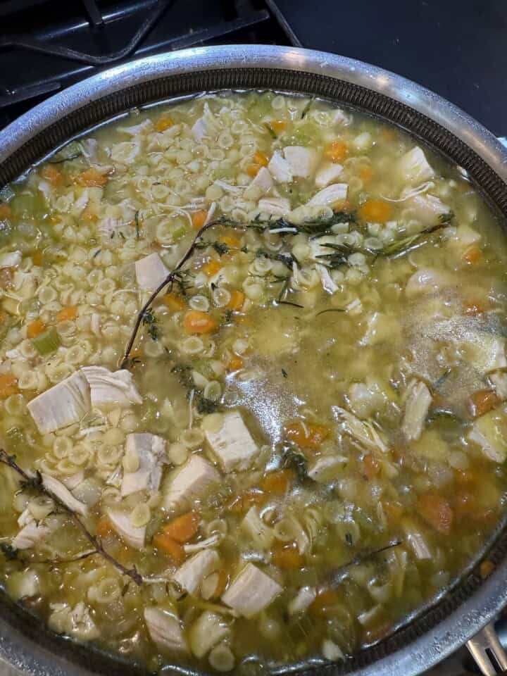 CHICKEN AND SHELLS SOUP