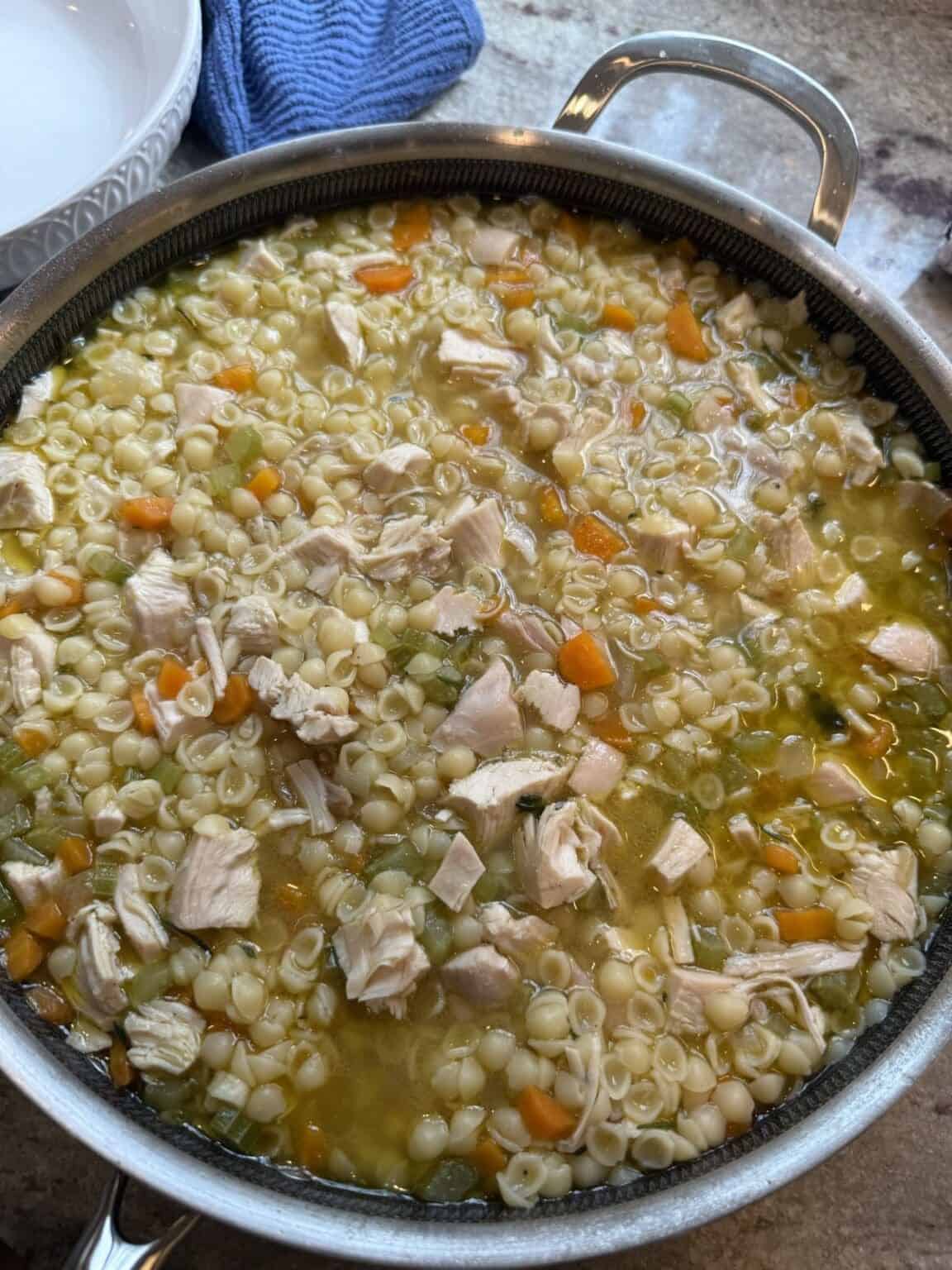 CHICKEN AND SHELLS SOUP