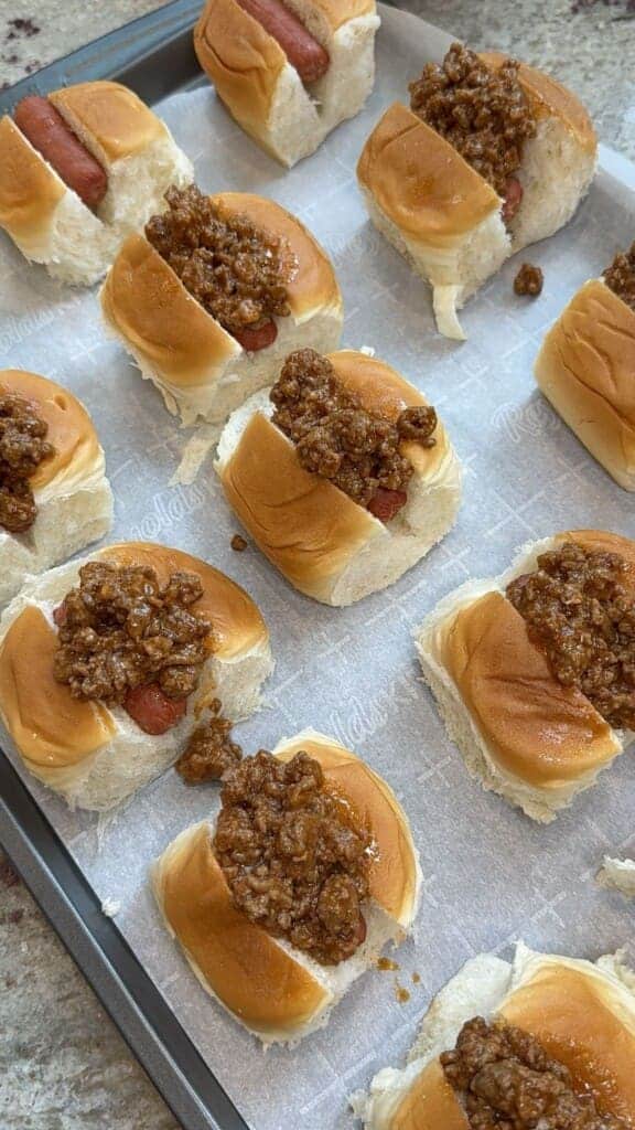 MINI CHILI CHEESE DOGS