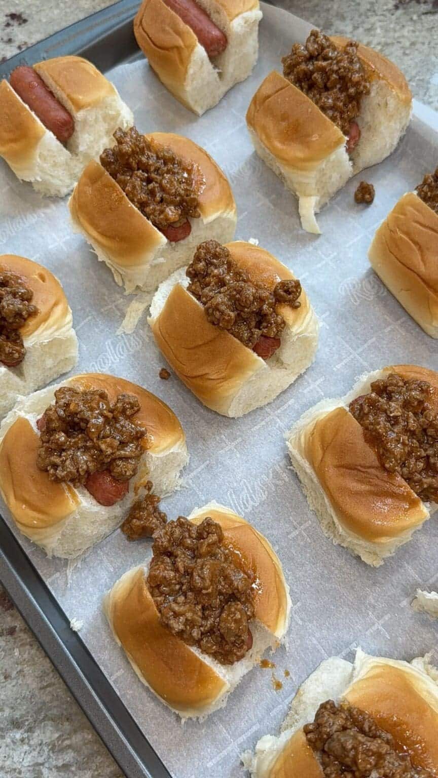 MINI CHILI CHEESE DOGS