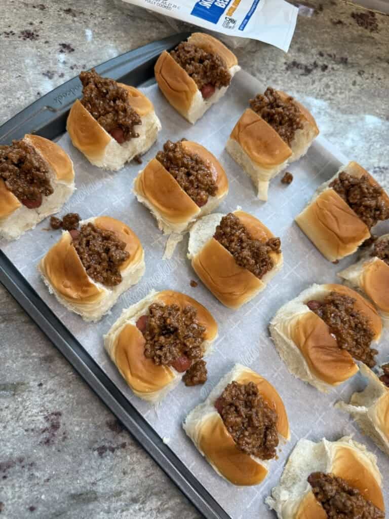 MINI CHILI CHEESE DOGS