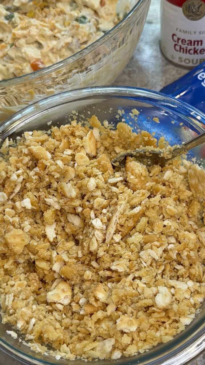 RITZ CRACKER CHICKEN CASSEROLE