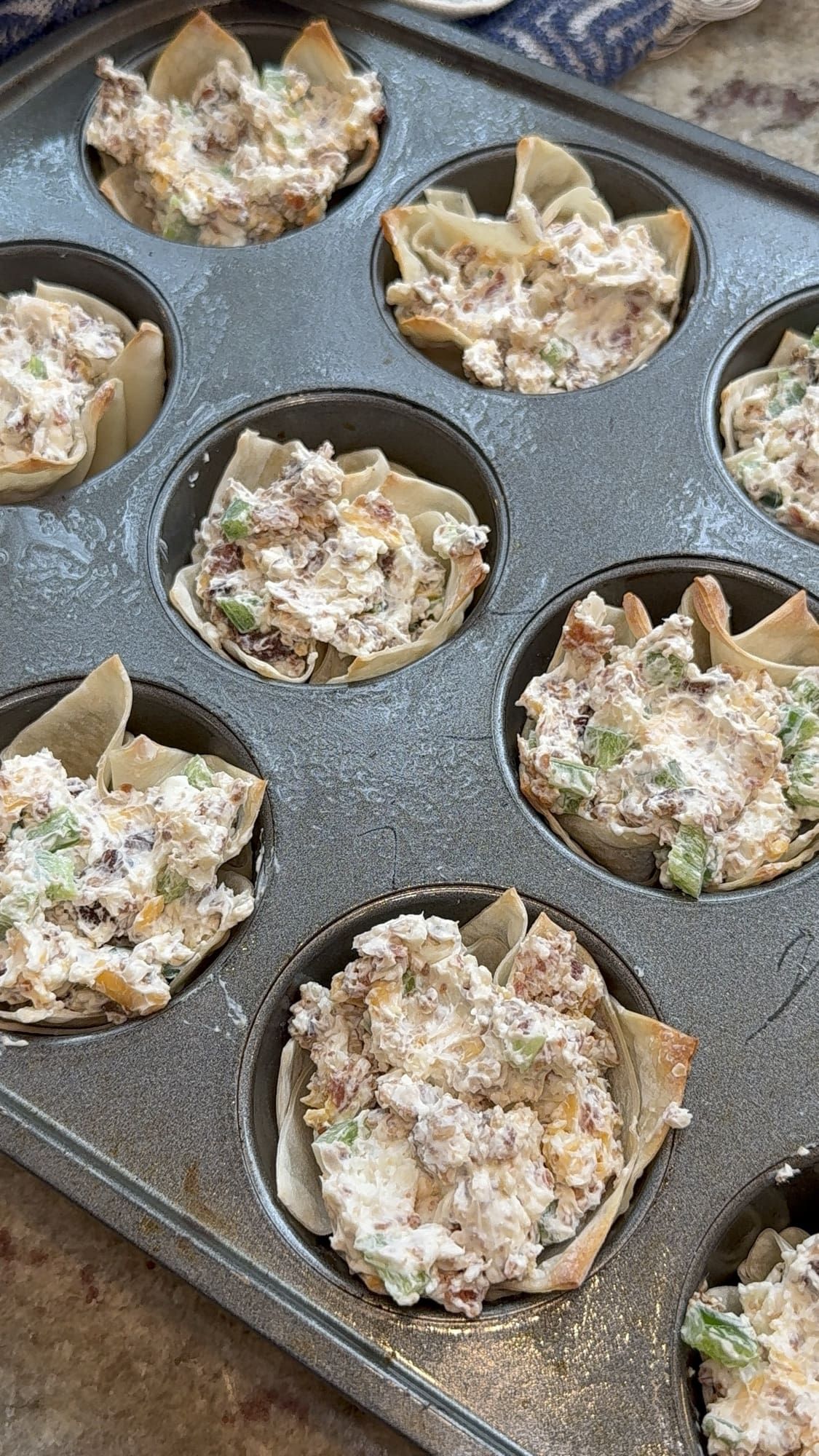 JALAPEÑO POPPER WONTON CUPS