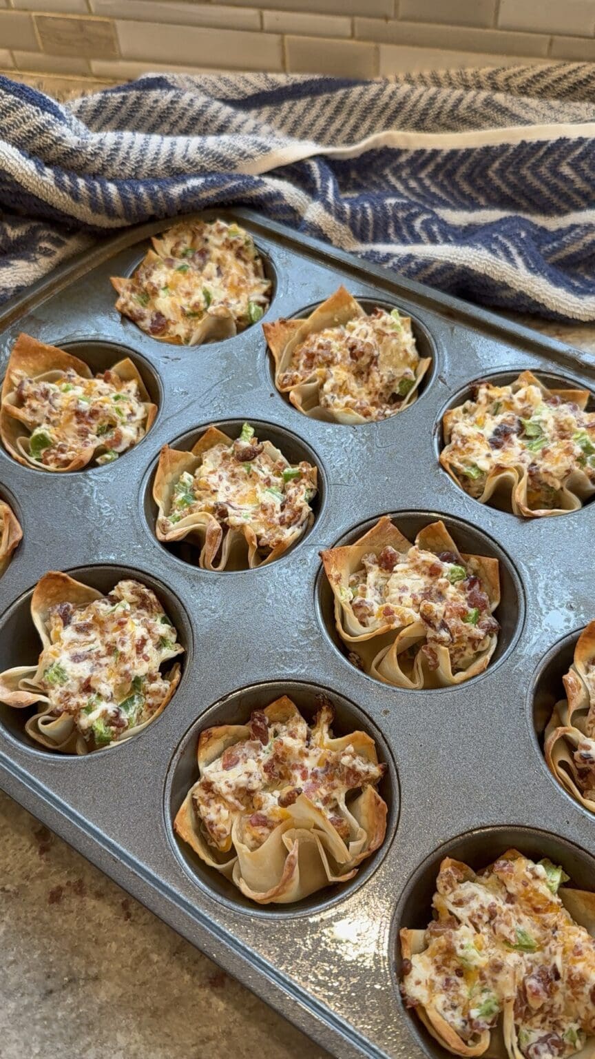 JALAPEÑO POPPER WONTON CUPS