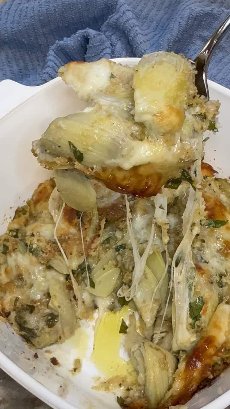 CHEESY BAKED ARTICHOKE HEARTS WITH BREADCRUMBS